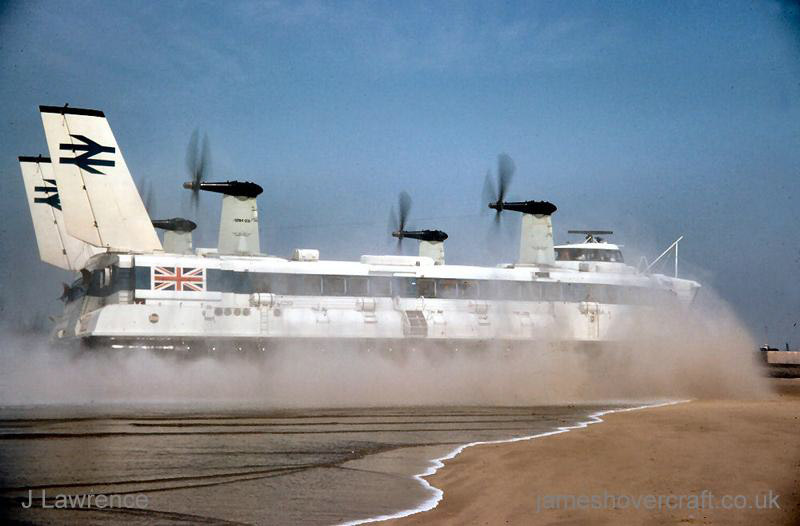 The SRN4 with Seaspeed in Calais:: jameshovercraft.co.uk